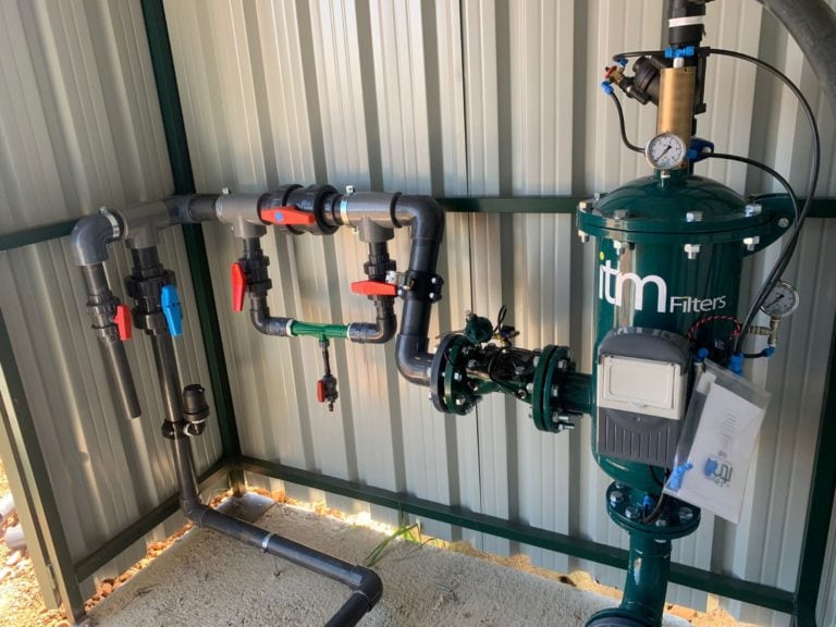 Filtering installation for the irrigation of 2 Hectares of vineyard ...